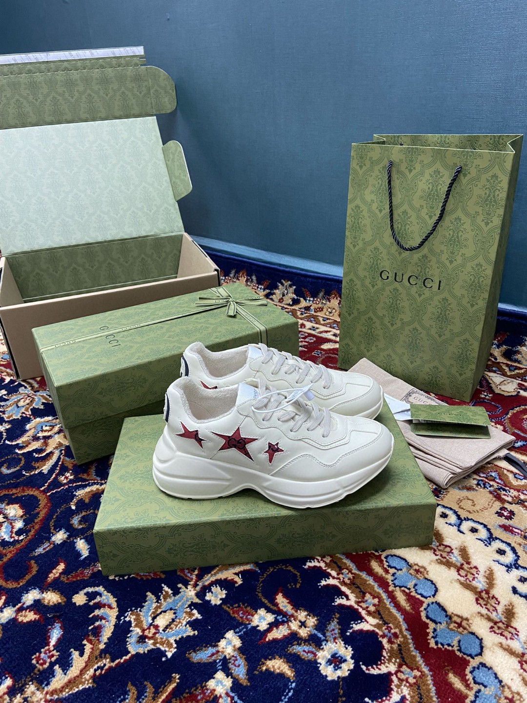 Gucci Rhyton Sneaker With Red Stars White Ivory For Men 664961 2SHC0 ...