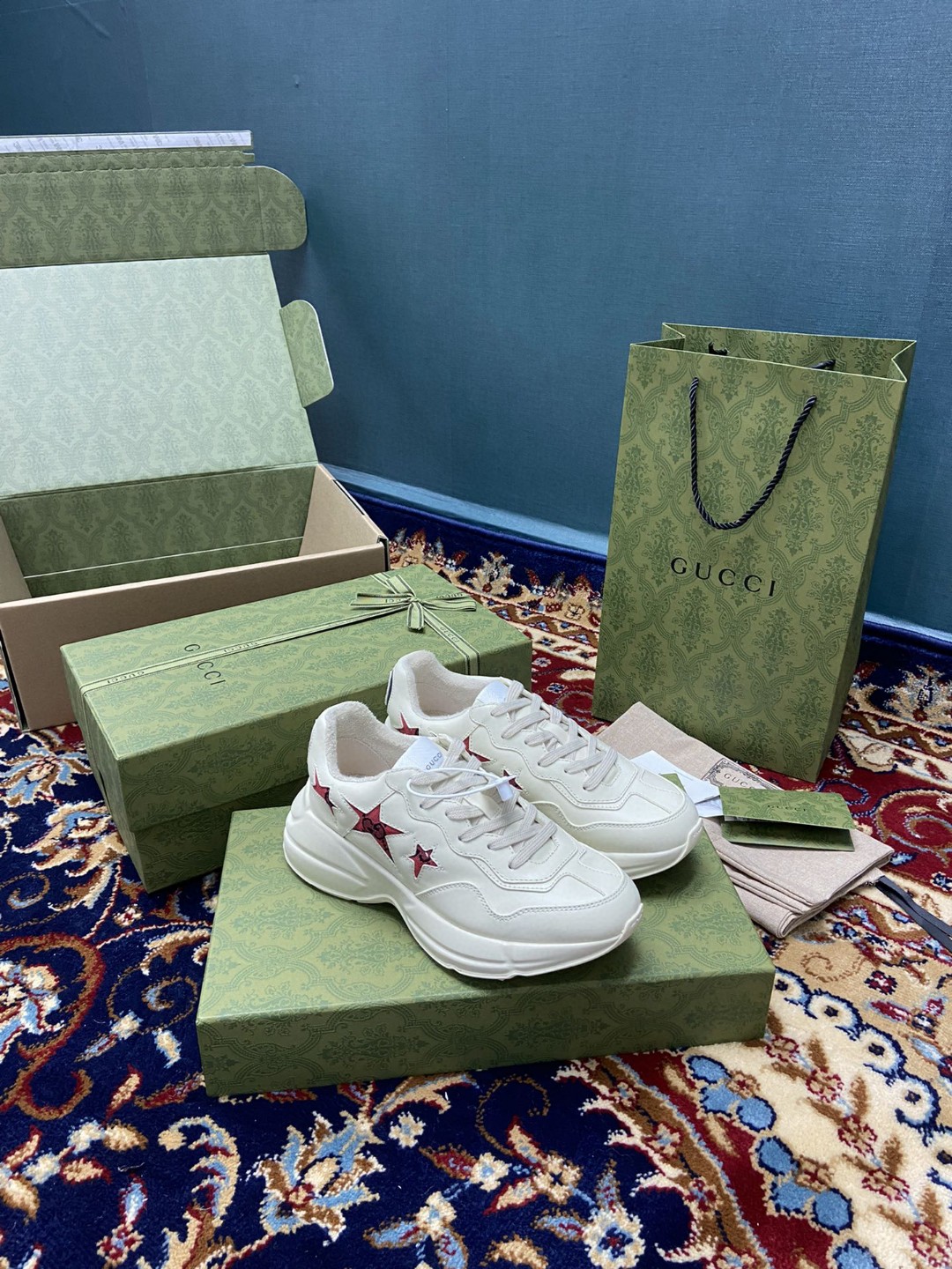 Gucci Rhyton Sneaker With Red Stars White Ivory For Men 664961 2SHC0 ...