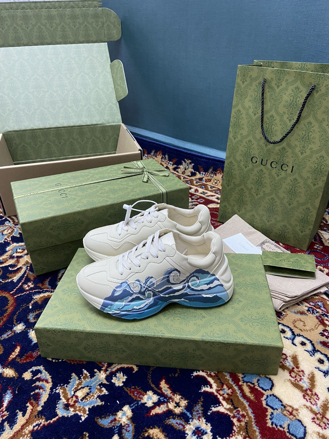 Gucci Men's Rhyton Sneaker With Wave White For Men 576052-DRW00-9522 ...