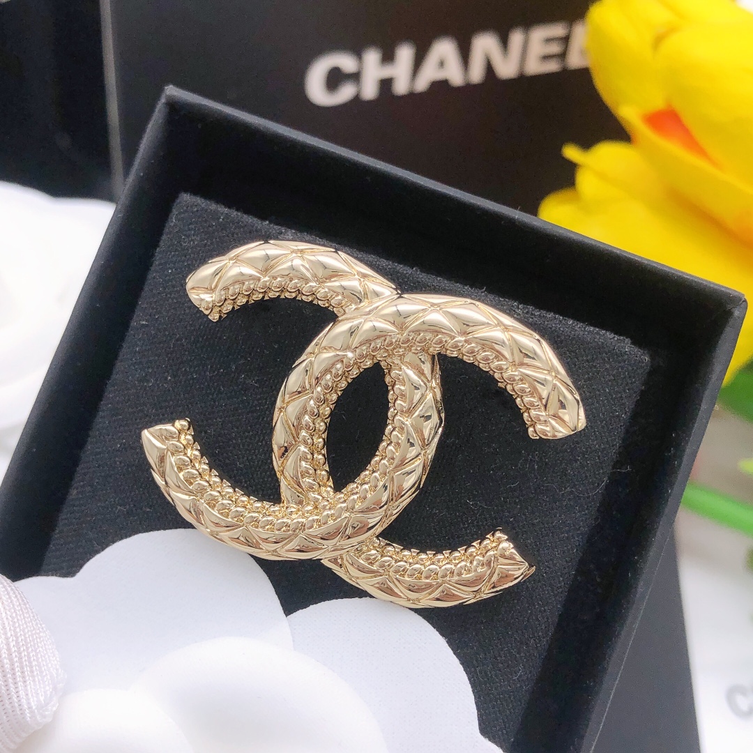 Chanel Brooch - Dealiax